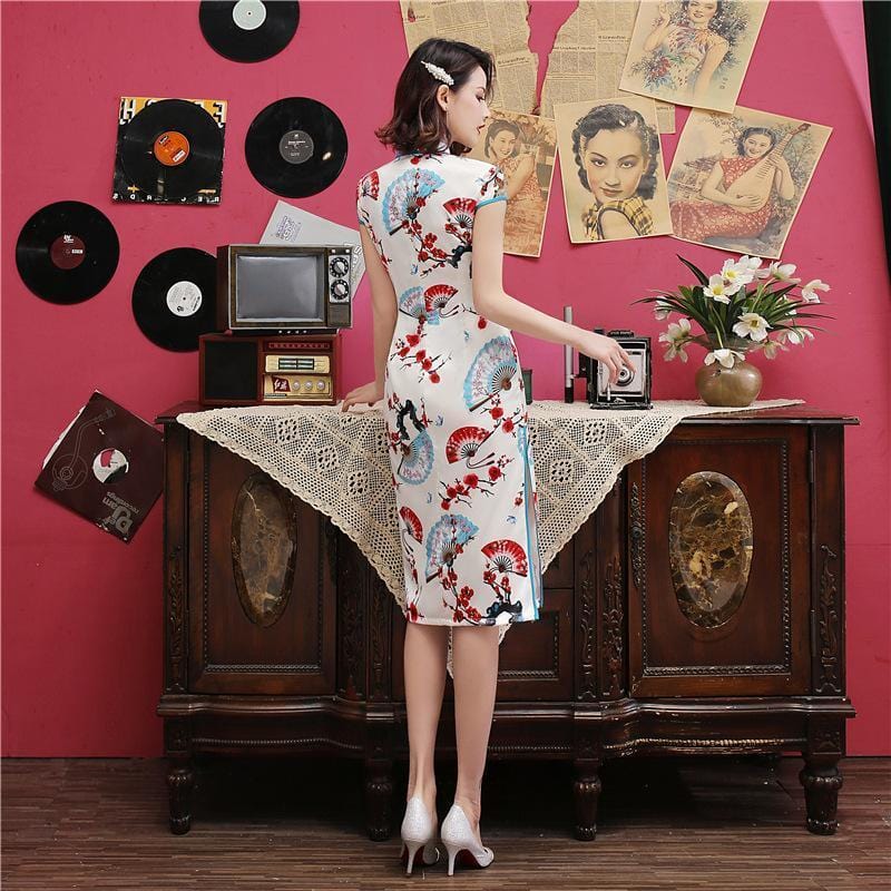 White Chinese Dress Fan | Mandarin Factory